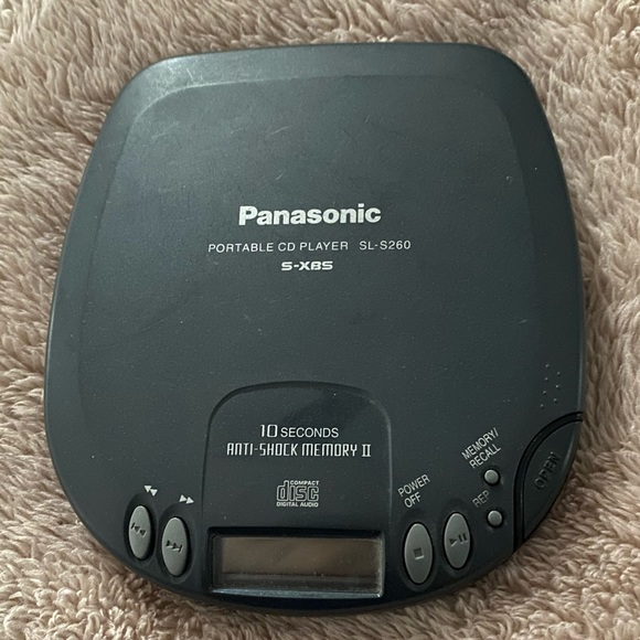 Panasonic | Other | Vintage Panasonic Walkman Antishock Memory Cd ...